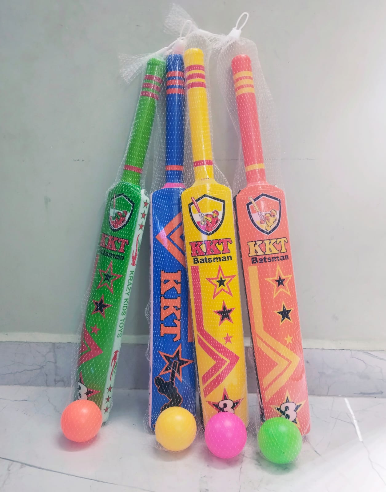 Amazing Plastic Cricket Bat & Ball Combo for Kids 2 ft length bat ...